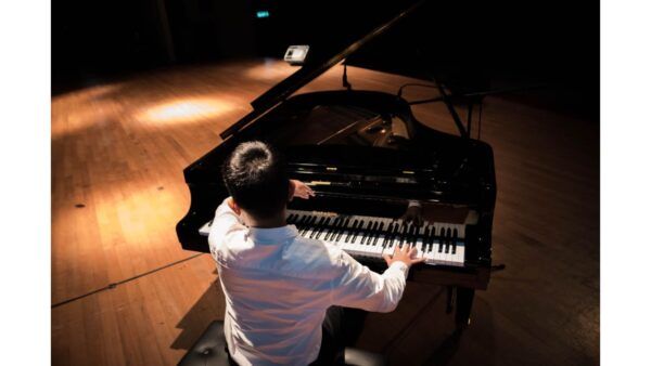 Straube Piano: Experience the Timeless Elegance - Best Music ...